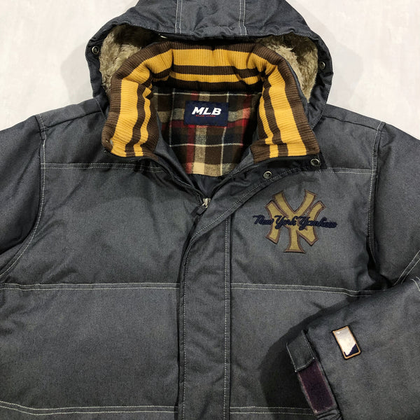 MLB Winter Jacket New York Yankees (L/BIG-XL) – VINTAGELANDNZ
